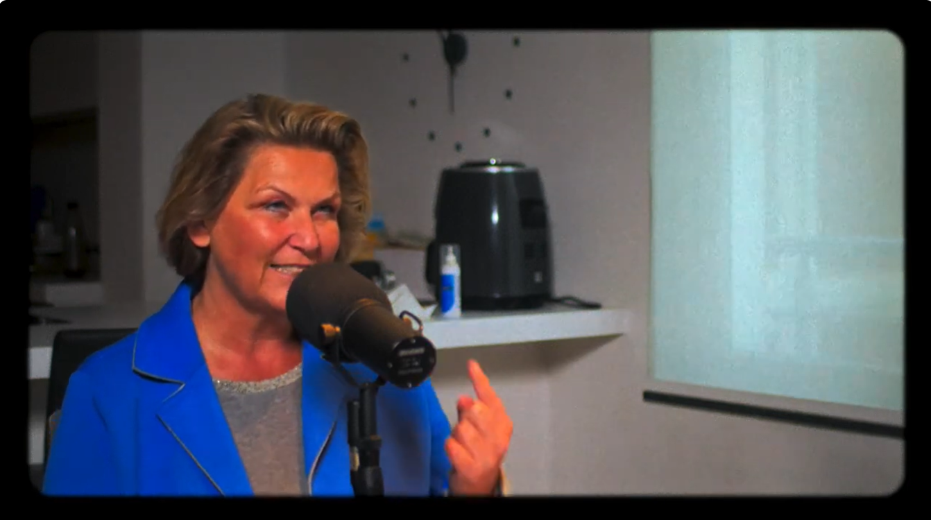 Isabella Lenarduzzi au micro de Guillaume Hachez pour son podcast ...